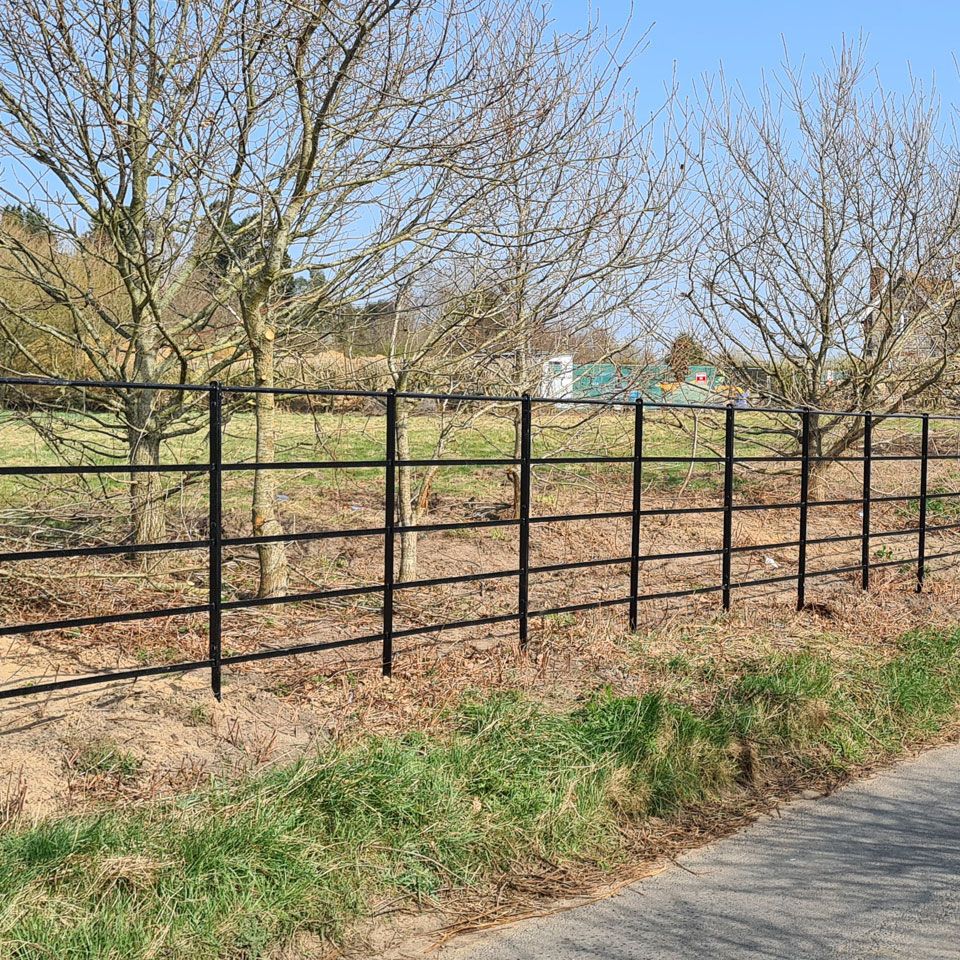 Dovedale Fencing